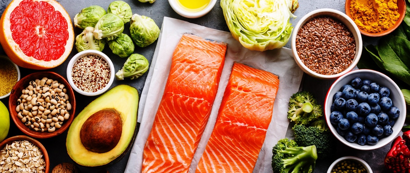 4 Jenis Makanan Sehat yang Perlu Dikonsumsi Setiap Hari untuk Mendukung ...